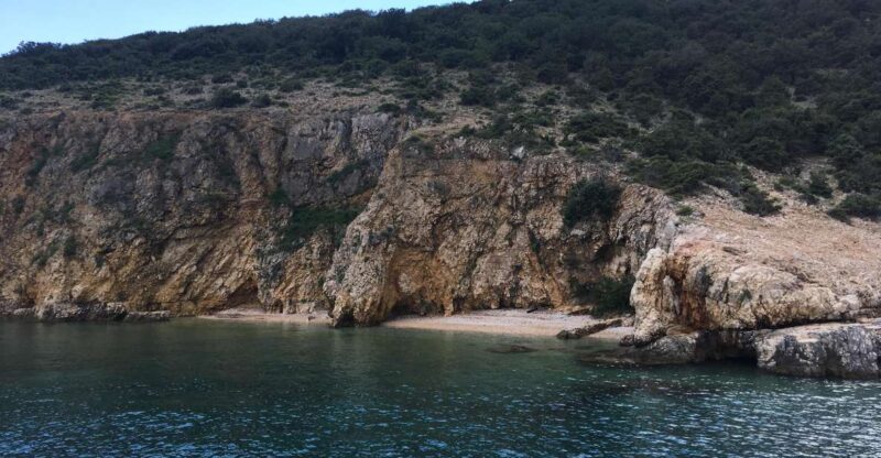 5h Plavnik Island: Swim & Snorkel with Capt. Bobo (Public) - The Love Cave and Rock Passages
