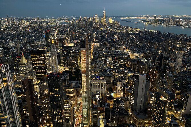 5th Avenue Stroll and Sunset at the Empire State Building - An In-Depth Look at the Tour Experience