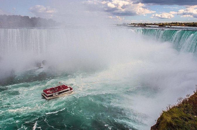 6 Day Toronto Montreal Quebec Niagara Falls Small Group Tour - The Sum Up
