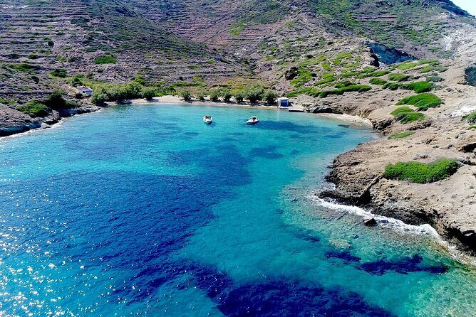 6 Hours Kimolos and Poliegos islands Private tour - Introduction: A Day of Seclusion and Spectacle in the Cyclades