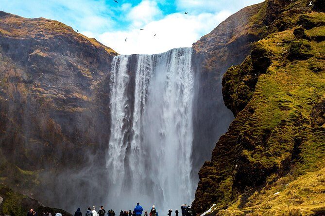 7-Day Complete Iceland: South Coast, Golden Circle, Akureyri & Snaefellsnes - Exploring the Icelandic Highlights