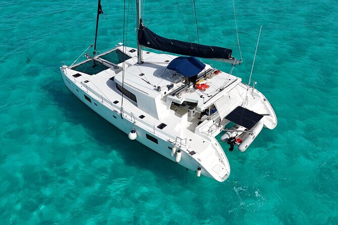 7hrs/60ft Luxury Catamaran Private Charter Cancun to Isla Mujeres - Setting Sail on a Premium Private Catamaran
