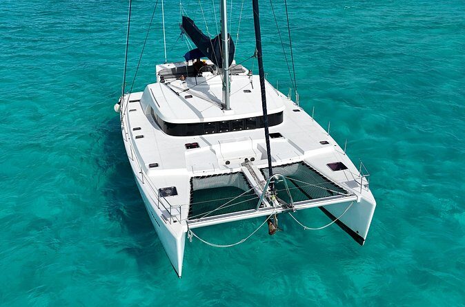 7hrs/60ft Luxury Catamaran Private Charter Cancun to Isla Mujeres - The Return Journey – Sunset and Reflection