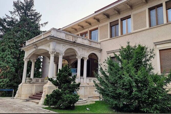 8h Bucharest full-day Tour, Parliament and Top Attraction, Privat - The Charm of Old Town