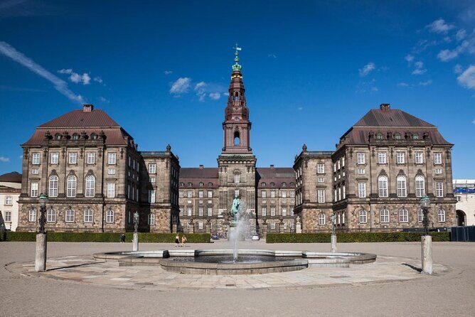 90-minute Private City Highlights Walking Tour in Copenhagen - Key Points  