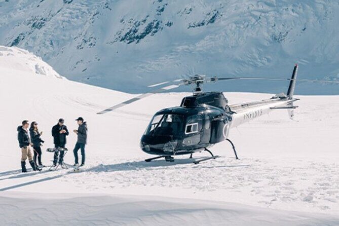 90 Minute private helicopter charter - Picnic amongst the Peaks - Key Points