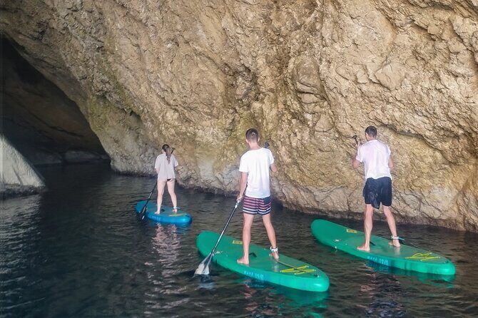 90' Stand Up Paddle tour in a small group in Cala Ratjada - Key Points