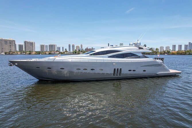 94 FT Private Yacht Party with Night Club - Key Points