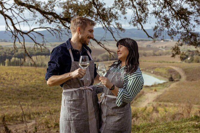 A Brunello Cooking Class with Vineyards View Winery - Who Is This Tour Best For?