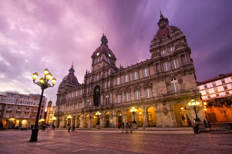 A Coruña: Private Walking Tour with Beer or Wine - Who Should Consider This Tour?