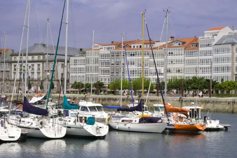 A Coruña: Private Walking Tour with Beer or Wine - Final Words