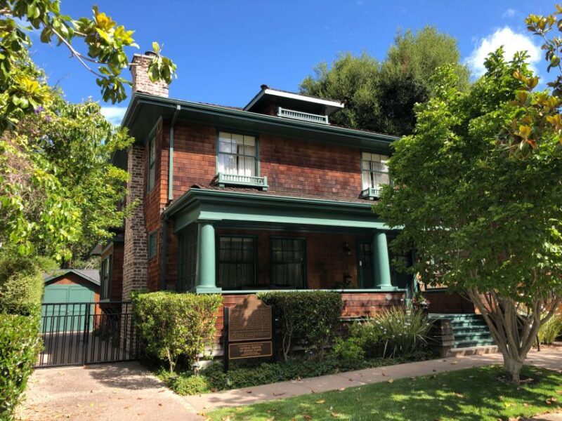 A Custom Group Tour of Silicon Valley with driving service - Exploring Silicon Valley on a Private Custom Tour