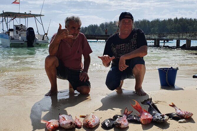 A Day of Big Game Fishing in a small group - The Pros and Cons of This Tour