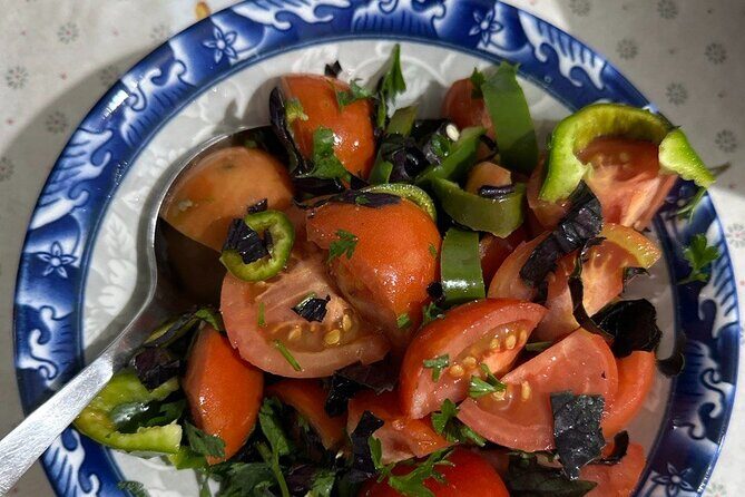A Gastronomic Private Guided Journey Through Tbilisi - Lunch at a Popular Local Restaurant