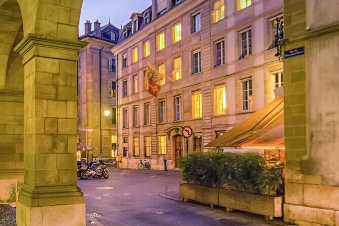 A Self-Guided Audio Tour of Genevas Old Town - Exploring Geneva’s Old Town: What to Expect