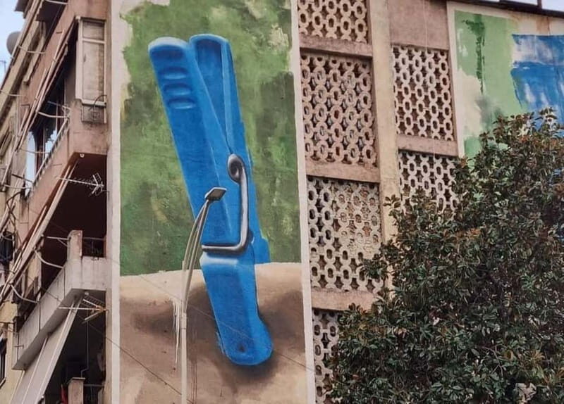 A short walking tour showing all in Tirana - Key Points