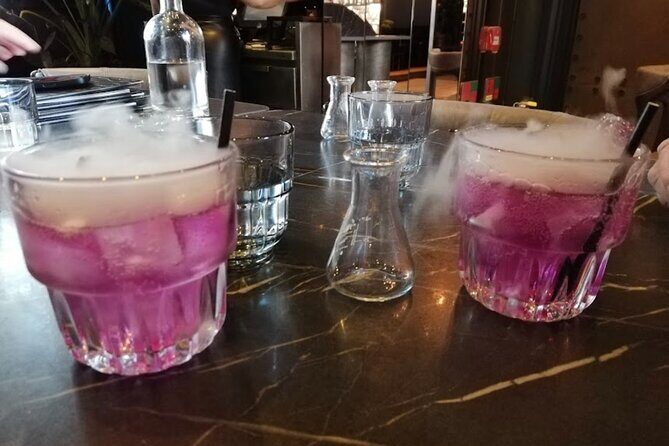 A Taste of Manchester History with Meals Drinks and Guide - Exploring Manchester’s Neighborhoods