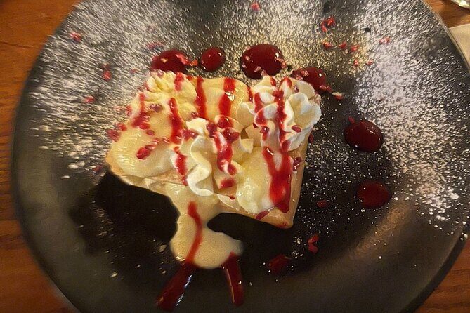 A Taste of Manchester History with Meals Drinks and Guide - Who Will Love This Experience?