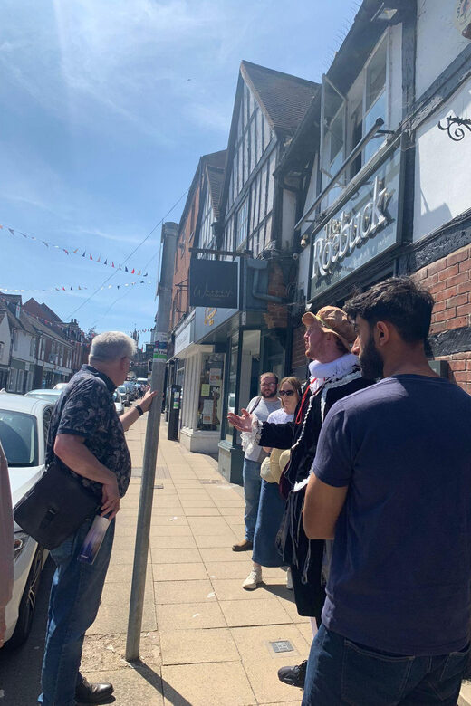 A tour of Warwick with Queen Elizabeth's secret lover - The Experience in Detail