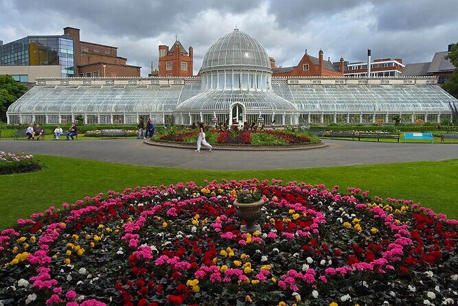 A Unique Belfast Walking Experience - Key Points