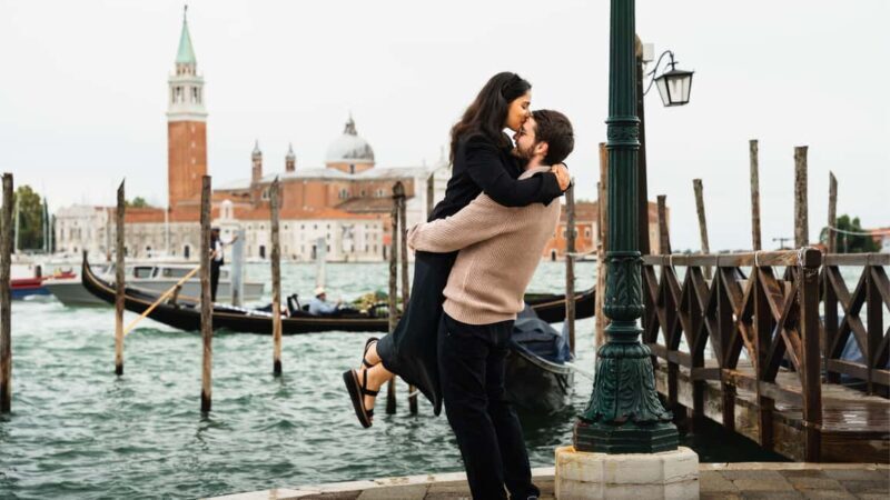 A Unique Photoshoot in Venice - An In-Depth Look at the Experience