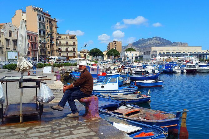 A walk among the monuments and markets of Palermo - The Experience with Cetty Spoto