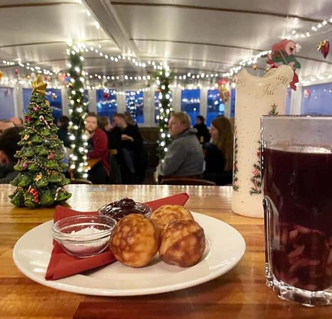 Aarhus: Christmas Harbour Cruise with Local Guide - Final Thoughts