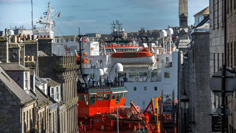 Aberdeen Walking Tour with a Local - Key Points