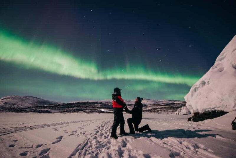 Abisko: Aurora Car Chasing Tour with Photographer - Key Points