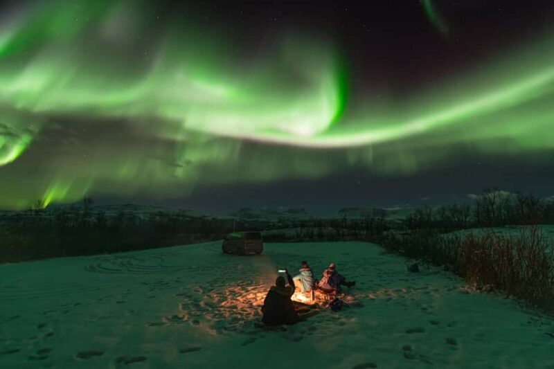 Abisko: Northern Lights Photography Tour with Dinner - Who Is This Tour Best For?