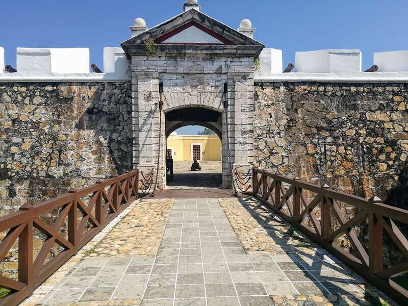 .Acapulco History Cultural Tour & Cliff Divers Show w/Lunch - The Sum Up