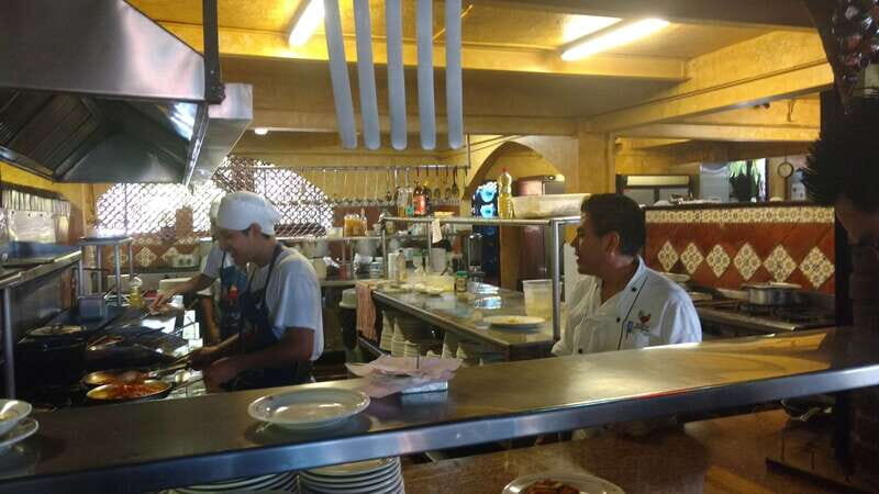 .Acapulco Market Hands On Mex Cooking Class Mezcal & Coffee - Who Would Love This Experience