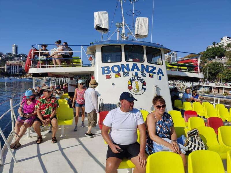 Acapulco: Sunset on Yacht Bonanza Tour - Why This Tour Offers Value
