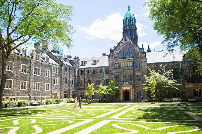 Action Film and Television Locations Half Day Tour in Toronto - The Sum Up