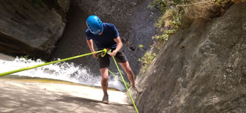 Adventure Cahorros, Monachil/ Climbing and abseiling Granada - Adventure Cahorros, Monachil/ Climbing and abseiling Granada