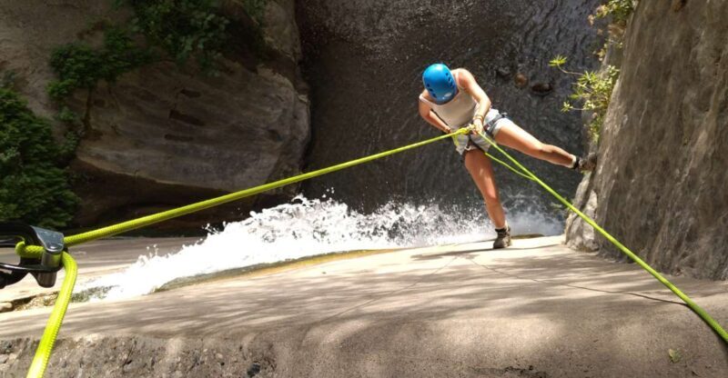 Adventure Cahorros, Monachil/ Climbing and abseiling Granada - What Makes This Tour Stand Out?