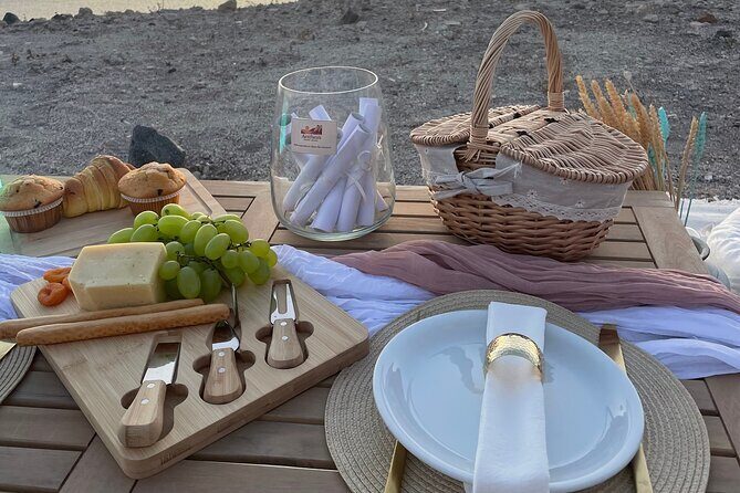 Aesthesis Sunset Picnic  Caldera View Edition - The Experience in Detail
