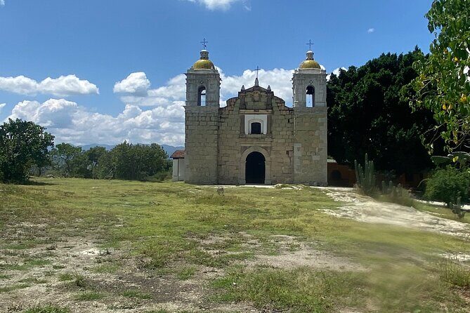 After the footsteps of Nacho Libre in Oaxaca - Who will love this tour?