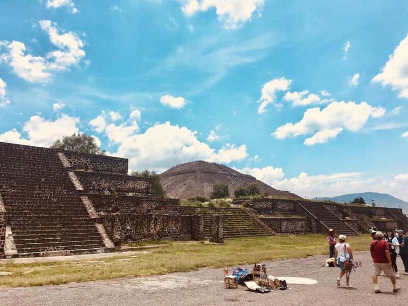 Afternoon guided tour of the pyramids of Teotihuacan - Authentic Experiences That Elevate the Tour
