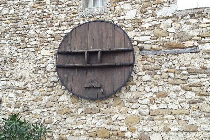 Afternoon Wine Tour to Chateauneuf du Pape from Avignon - Who Is This Tour Best For?