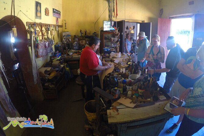 Agave Distilled Factory and Salsa Combo Tour Private Vehicle - FAQ