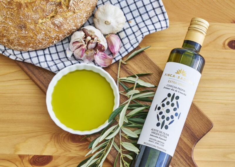 Aires de Jaén: Olive Oil Plantation Tour and Local Meal - Key Points  