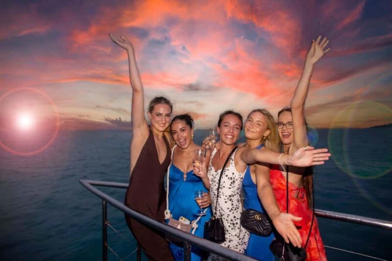 Airlie Beach: 2-Hour Sunset Cruise with Sparkling Wine - Who Will Love This Experience?