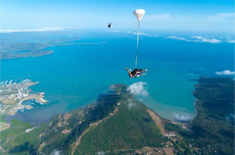 Airlie Beach: Tandem Skydive over the Whitsundays - The Experience Breakdown