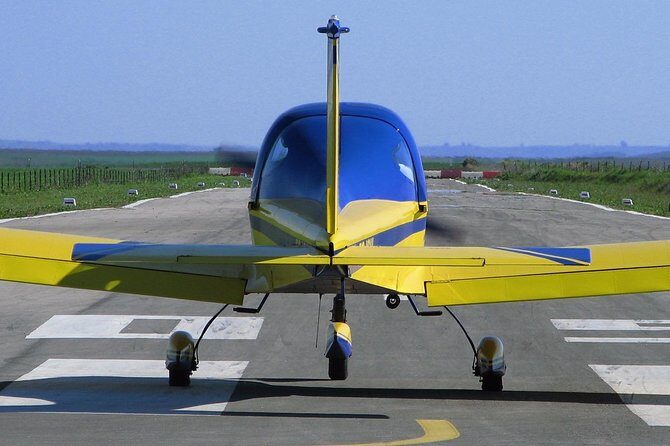 Airplane flight - Who Should Consider This Adventure?