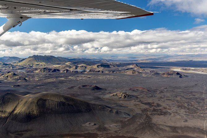 Airplane Sightseeing flight over Laki craters and highland - What You Can Expect During the Flight