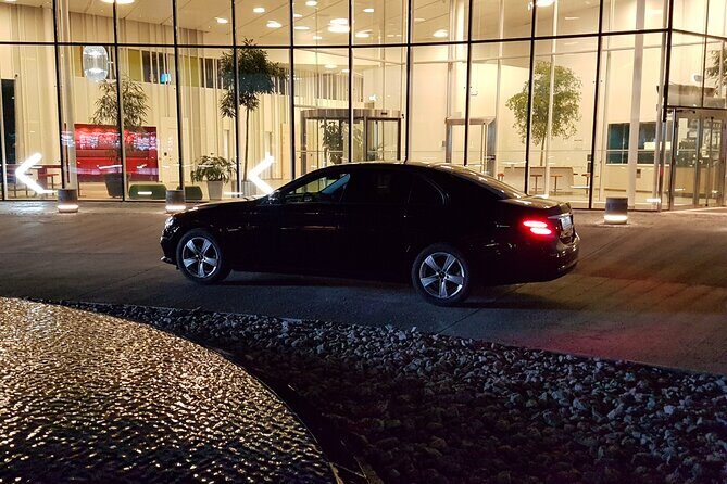 Airport Limousine Transfer: Arlanda Airport to Stockholm City 1-7 Passengers - FAQ