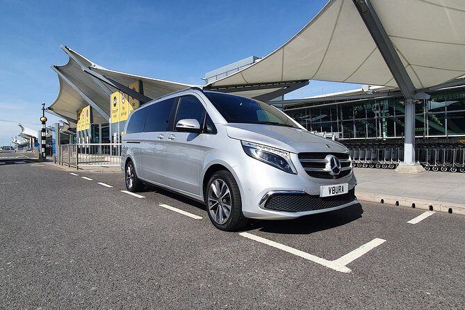 Airport Taxi Service | Nottinghamshire to London Heathrow Airport - The Booking and Communication Process