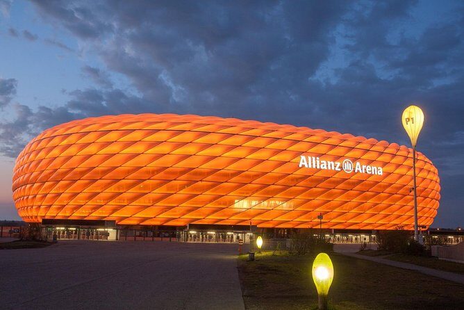 Airport Transfer: Munich Airport MUC to Munich by Luxury Van - The Sum Up