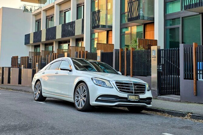 Airport Transfers - Chauffeur Car & Limo Services of Melbourne - Detailed Breakdown of the Transfer Experience